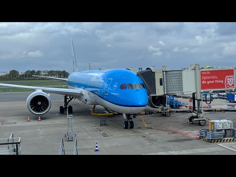Review: KLM Economy Comfort | Boeing 787-9 Dreamliner | Amsterdam - Calgary | KL667 🛫 🇳🇱🇨🇦📍