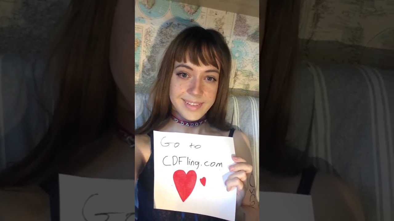 Winks from a cute Crossdresser