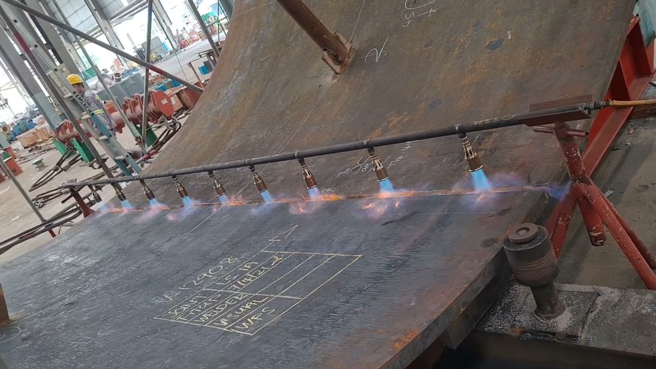 Pre heat before welding.https://youtube.com/@lwinengineering