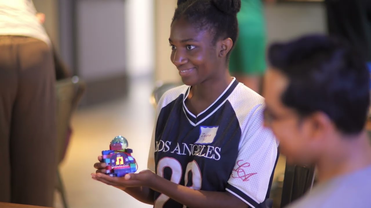 Code Savvy: Inspiring the Next Generation of Technologists