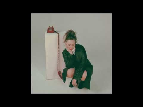 Listen to Emma Stuart’s “jaded romantic” - A Song for Dreamers Bong ...