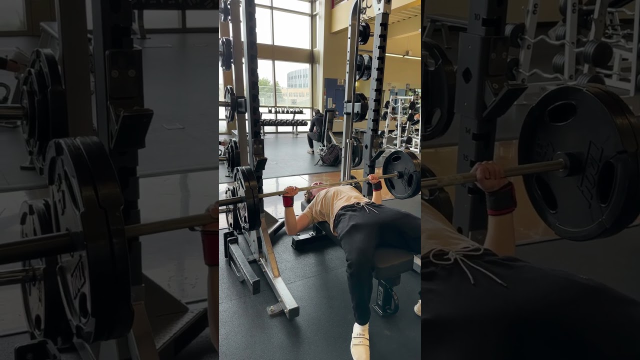 225lb Bench Single! #bench #shorts #gym