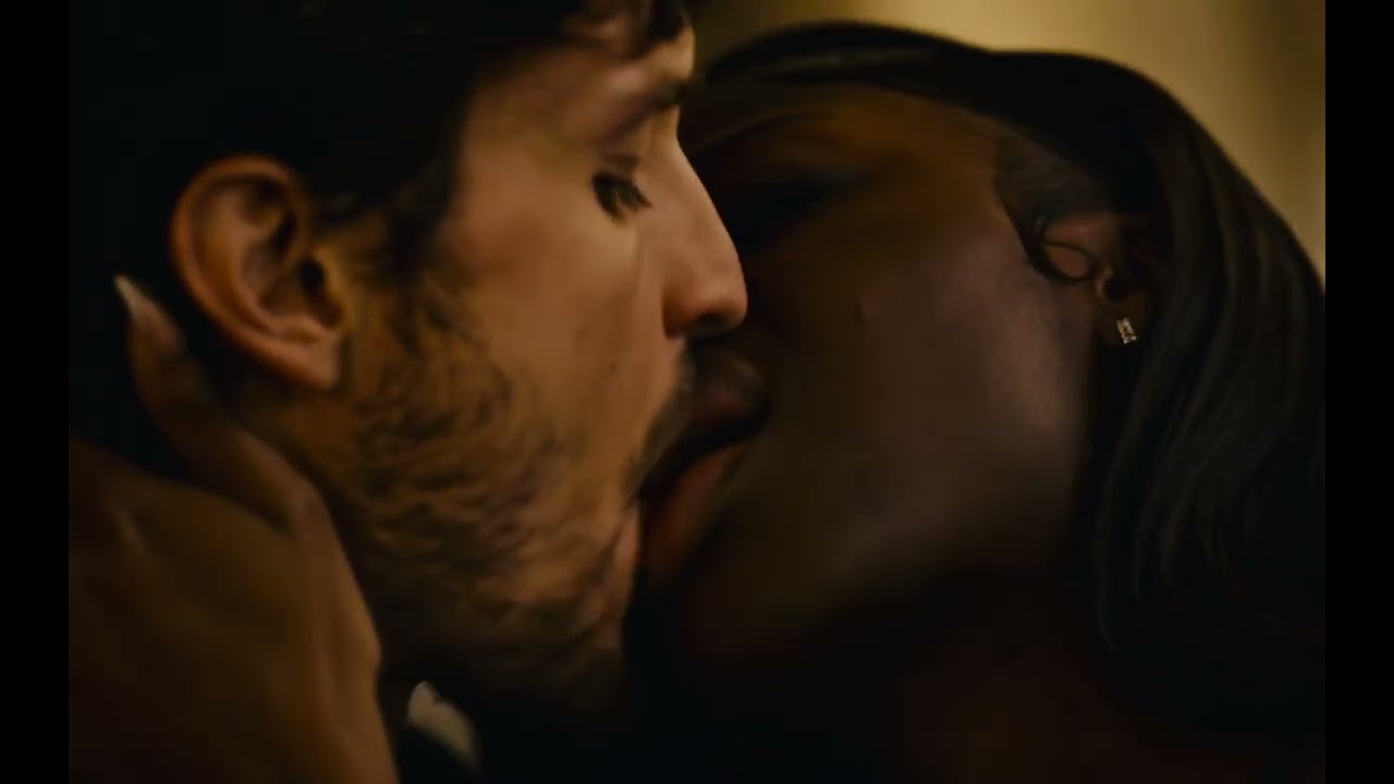 BWWM Kissing #71