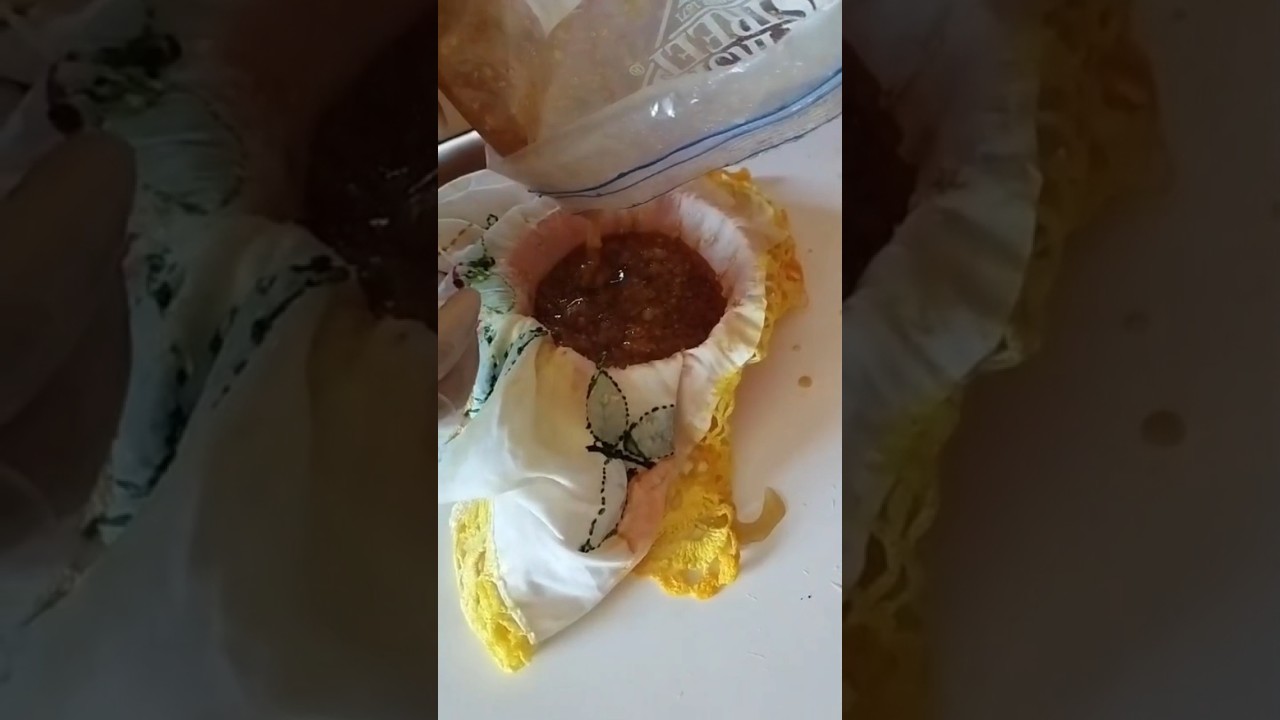 This is how you can remove beeswax from your honey #tutorial #tips #work