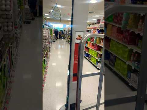 Shoprite robot trying to fight me #legendnova