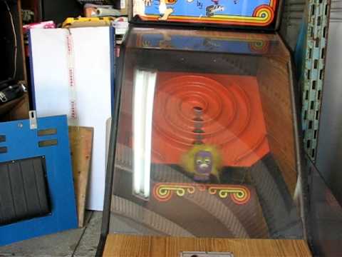 Whirly Bucket - Arcade by Exidy | Museum of the Game
