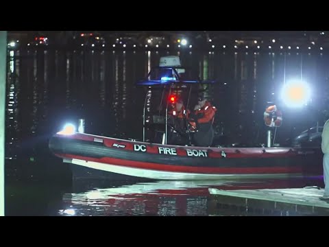 Plane crash: No survivors expected in collision with helicopter in DC