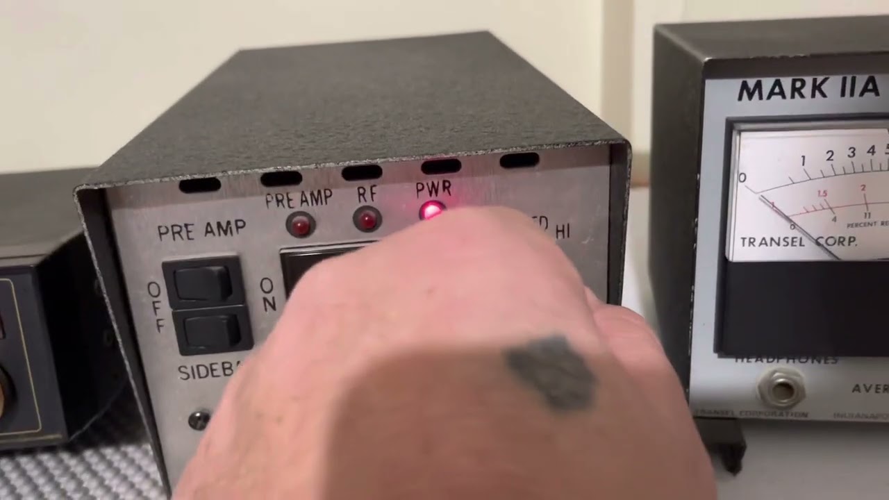 GRAY SOLID STATE 200 BASE LINEAR AMPLIFIER