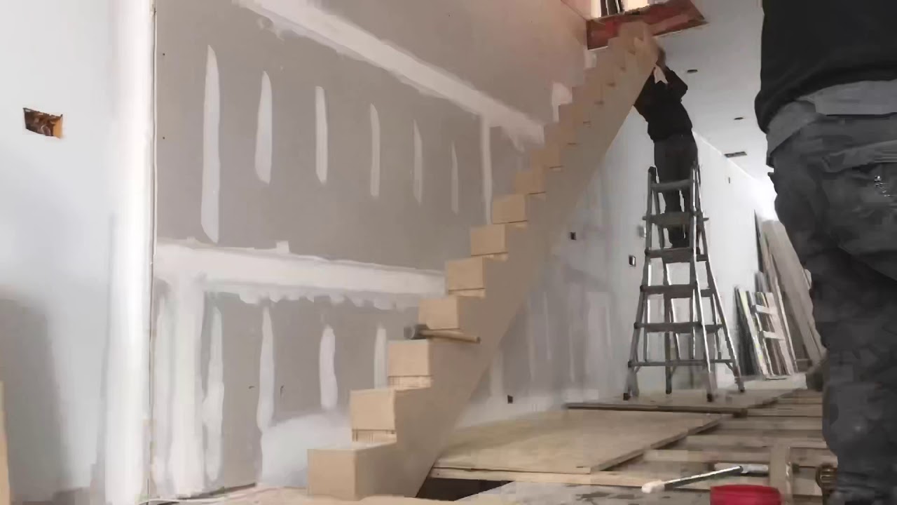 Wood Mono-stringer assembly