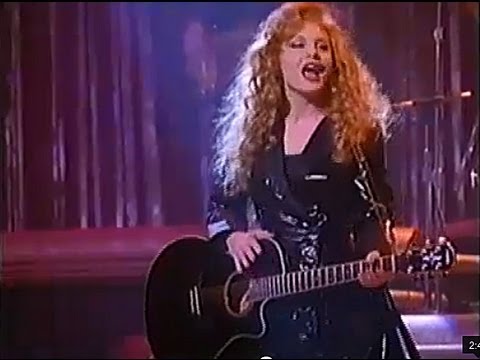 Viveka Davis as Wynonna in Judds NBC Miniseries | Nick Matzorkis Archive