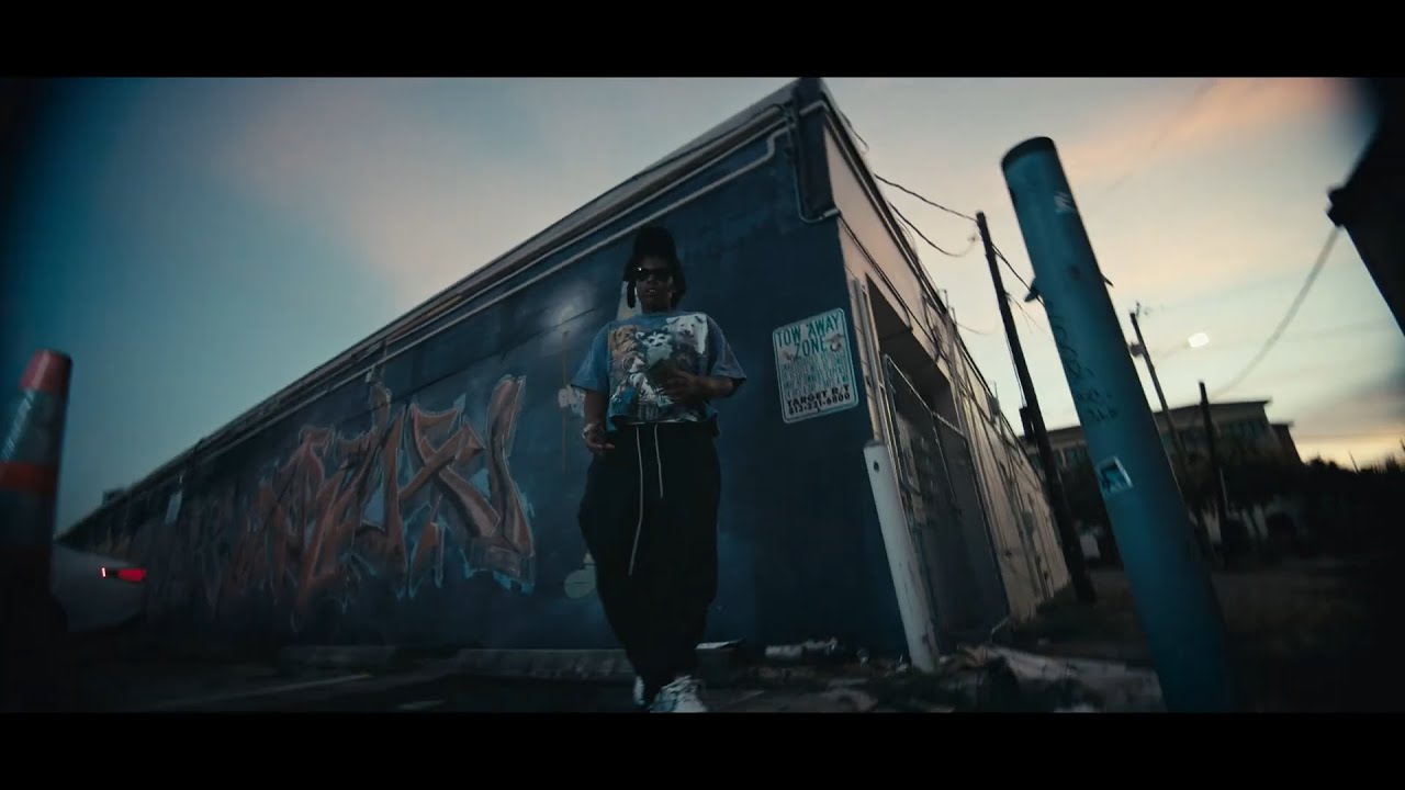 Deski - With Ease (Official Video)