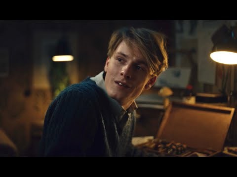 The Forger (Der Passfälscher) new clip official from Berlin Film Festival 2022 - 2/5
