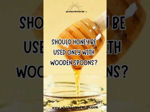 Some people believe honey should only be scooped with wooden spoons? 🥄🍯 Is this a myth or fact? 🧐