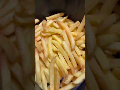 Pommes und Hühnchenbrust aus der Tefal Dual Airfryer