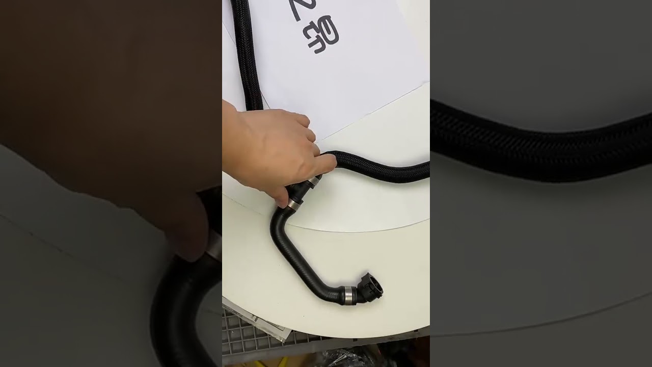 17127535536 Engine Coolant Hose Expansion Tank Hose For BMW