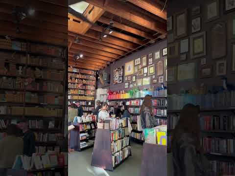 What’s your book shopping preferences? #booktok #booktube #buybooks