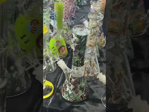 SMOKE MEGA’s Ultimate Collection – Top Dab Rigs, Bongs & Oil Burners! #glassart #smokinggear