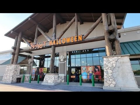 The Spirit Halloween Store Is Finally Open In My Area