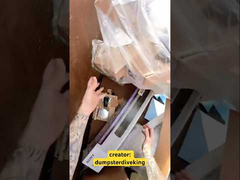 Best Buy Security KICK ME out Dumpster Diving