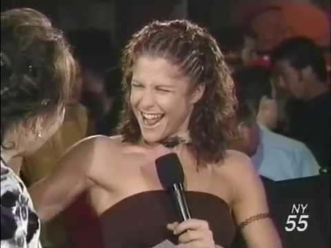 Jamie Luner Flexing