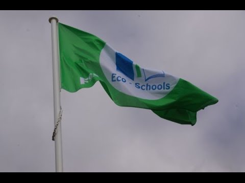 Raising the Green Flag – Oxgangs Primary School
