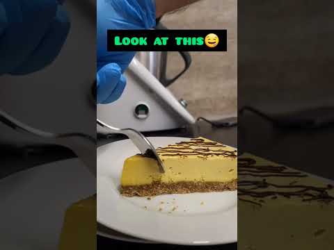 People: vegan cakes are not delicious❗#london #vegan #cake #vegetarian #business #cheesecake