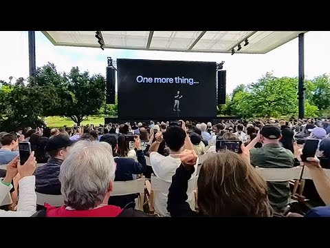 360° | Apple Vision Pro Crowd Reaction