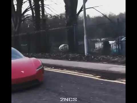 Tesla Roadster AMAZING ACCELERATION (0 - 100 KM/H 1.9 S)