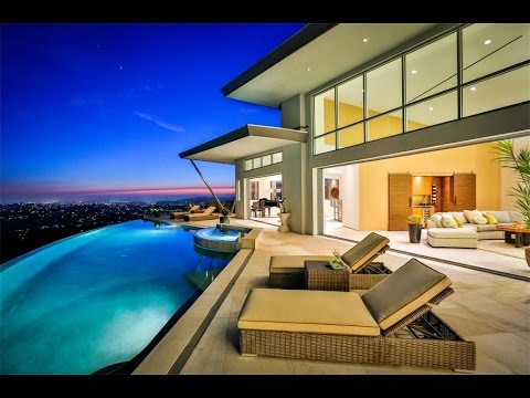 Stunning Contemporary Estate in La Mesa, California