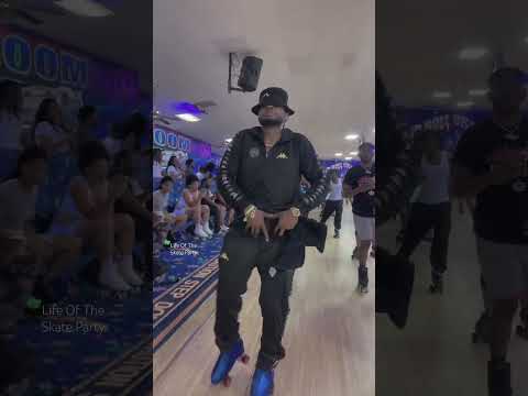 USHER IS BUTTER ON ROLLER SKATES #usher #usherchallenge #rollerskating #youtubeshorts