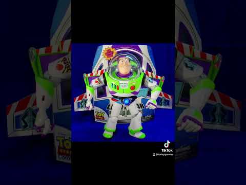 Toy Story Collection Utility Belt Buzz Lightyear