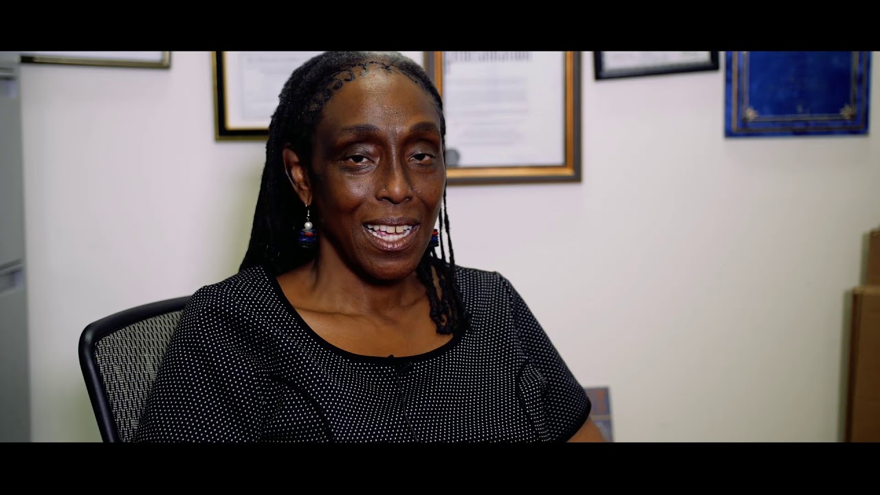 Dr. Donna  Wright