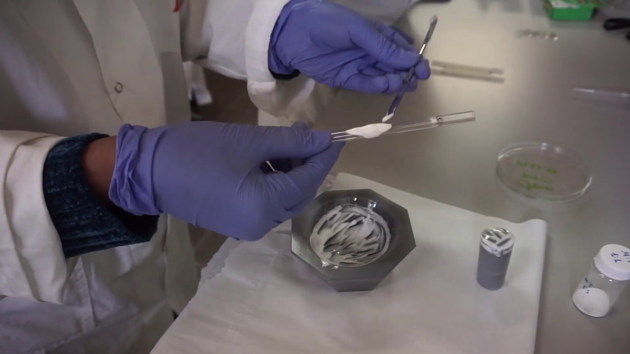 Understanding the Doctor Blade Method for Thin Layer Coating | Galaxy.ai