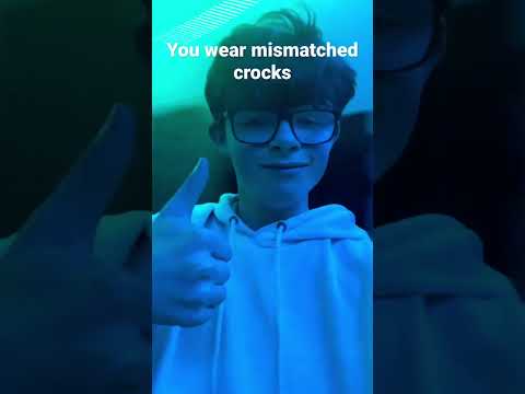 How do you wear your crocks? (Idk how to spell it)