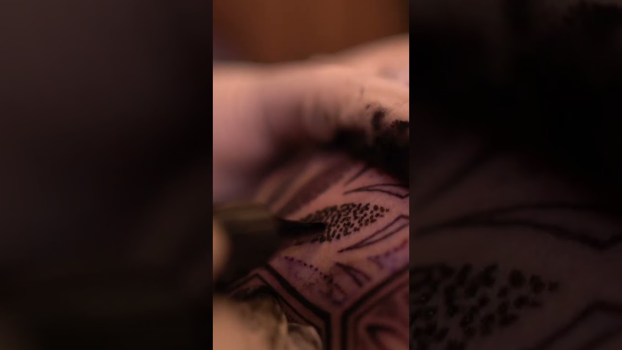 Dots that DEFINE. #shorts