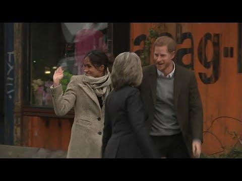 Prince Harry, Meghan Markle visit south London radio station | ABC News