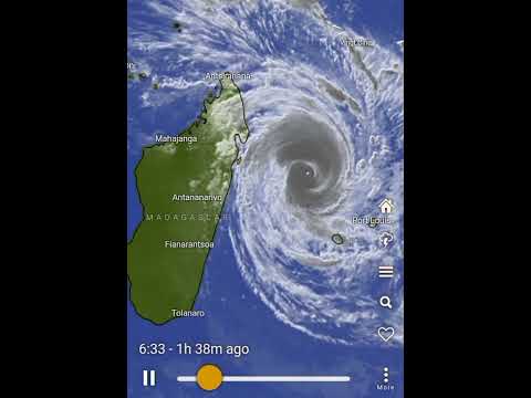 Last Two hours of Satellite view of INTENSE TROPICAL CYCLONE EMNATI.-Windy.com