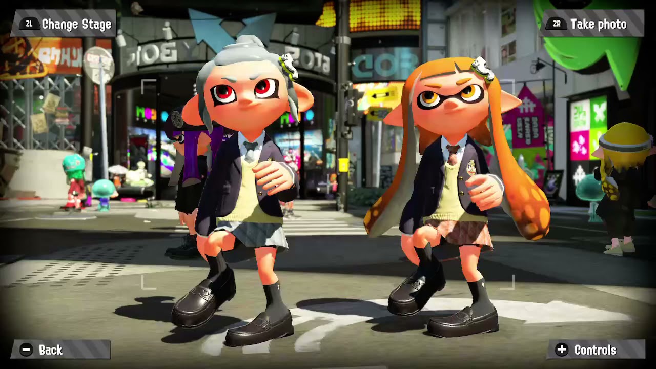 Inkling and octoling dancing with Each other￼