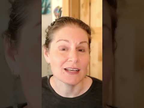 Telling Time in Spanish - Tips & Tricks to Make it EASY! (Midday/Midnight)