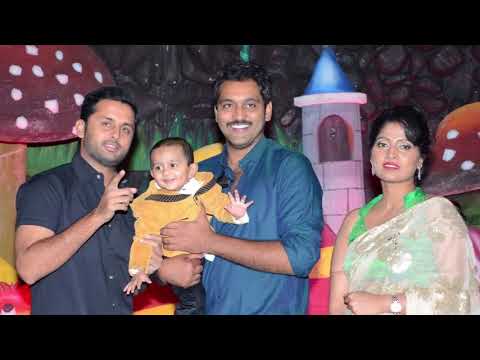 Telugu actor Ajay with his family