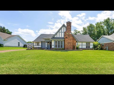 3788 SHALLOWHILL, Bartlett, TN Presented by Melissa Thompson.