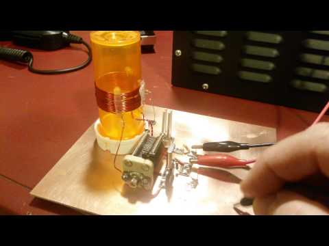 The Michigan Mighty Mite – oscillating, not liberated. | 73, de N2HTT