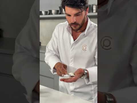 At 30, he is the youngest Pastry Chef to have worked in so many Michelin-starred restaurants!