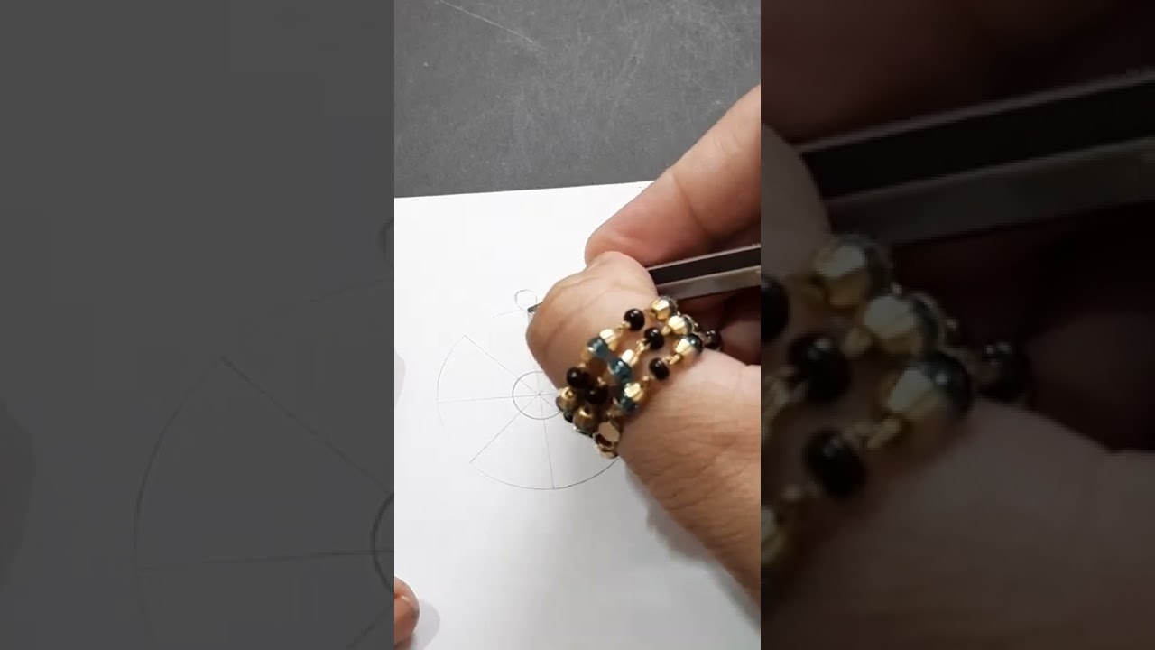 How to draw beautiful flower vector #black #different #beautifulflowers #shorts #meetthecreator