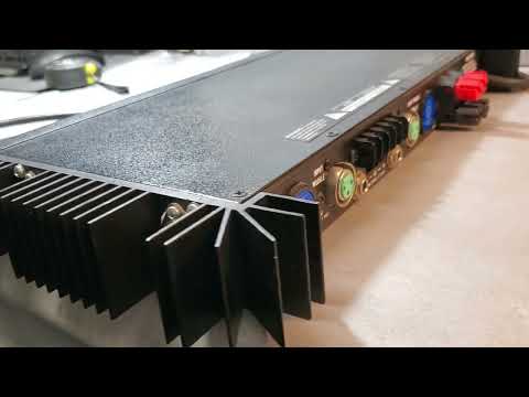 QSC Model 1100 Power Amplifier | Reverb