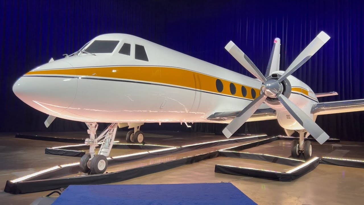 The Mouse Is Back: Walt Disney’s Private Plane That Was Left to Rot Is ...