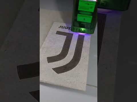 How was the JUVENTUS logo engraved using a laser? #shorts