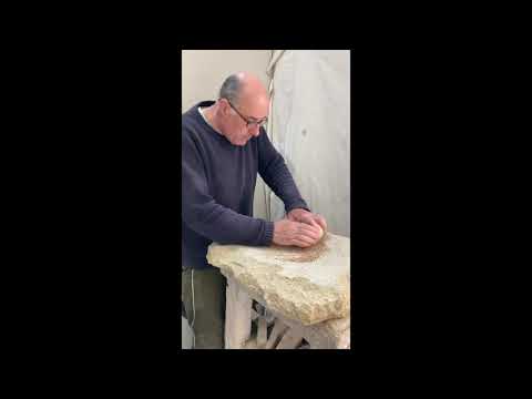 Saddle quern 1