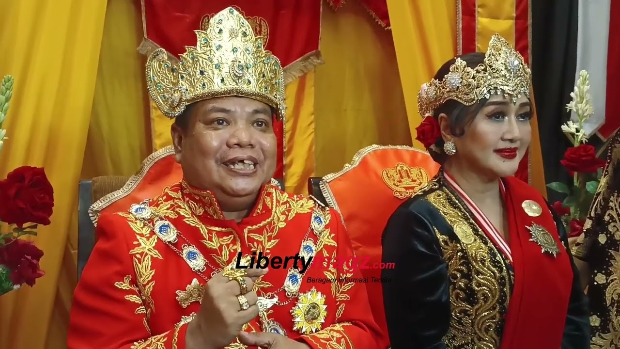 Anugerah Diraja Maharaja Kutai Mulawarman Sebagai Pelestari Adat Budaya ...