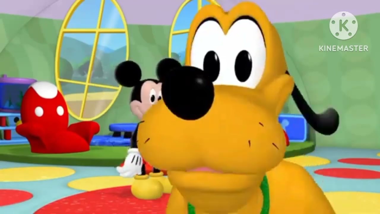 Robbie Rotten Hiding Pluto breaking the fourth wall by sniffing the viewers